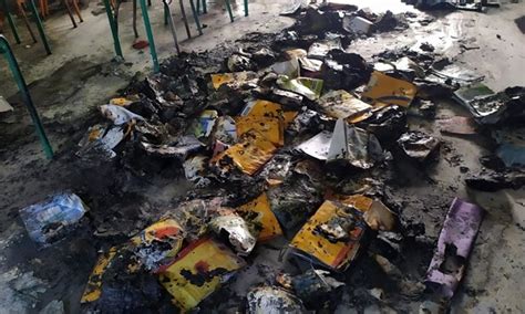 Καρδίτσα Βάνδαλοι «χτύπησαν το 2ο Δημοτικό Σχολείο Σοφάδων R Greece