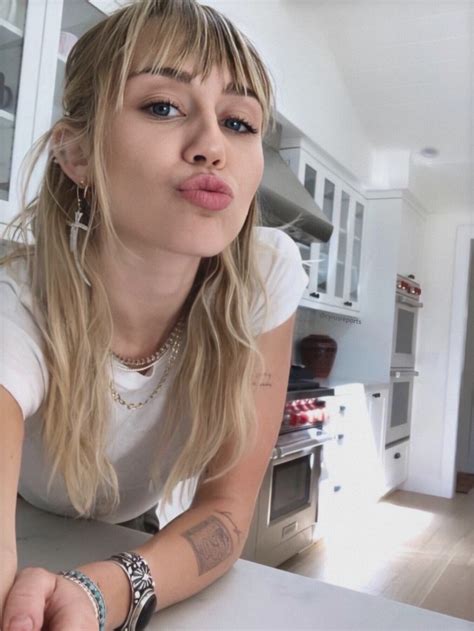 Kissy Face On Tumblr