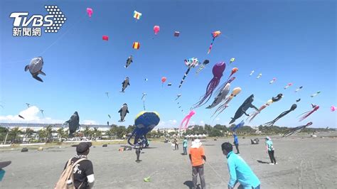 旗津風箏節首次登場 天空變海洋30隻鯨、35米章魚搶眼│tvbs新聞網