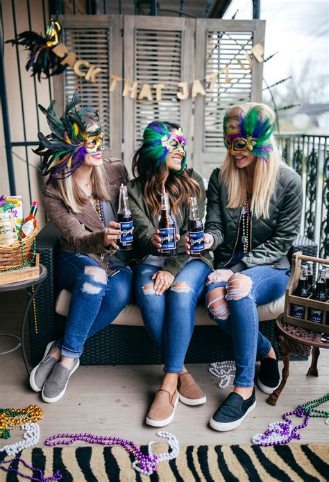 6 Things You Need To Throw The Perfect Mardi Gras Party Haute Off The