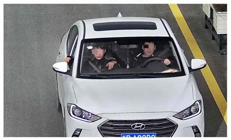 一辆车，两人酒驾？张某车子感觉