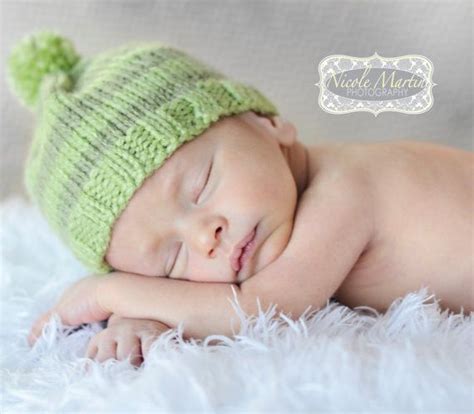 Naked With Beanie Infant Photos Newborn Pictures Infant Photography