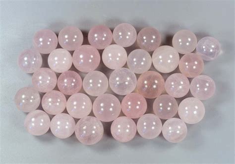 Купить Шарик из розового кварца 18-21 мм в интернет-магазине «Долина ...