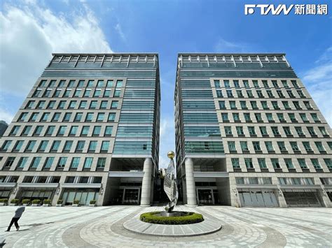 法說行情偷跑？世芯 Ky「噴70億成交額」狂挖ai財 大摩亮出4280元目標價 鏡週刊 Mirror Media
