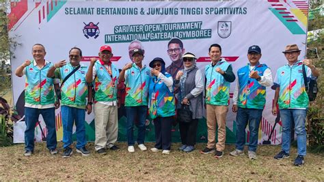 Pelepasan Burung Secara Simbolis Menandai Sari Ater Open Tournament