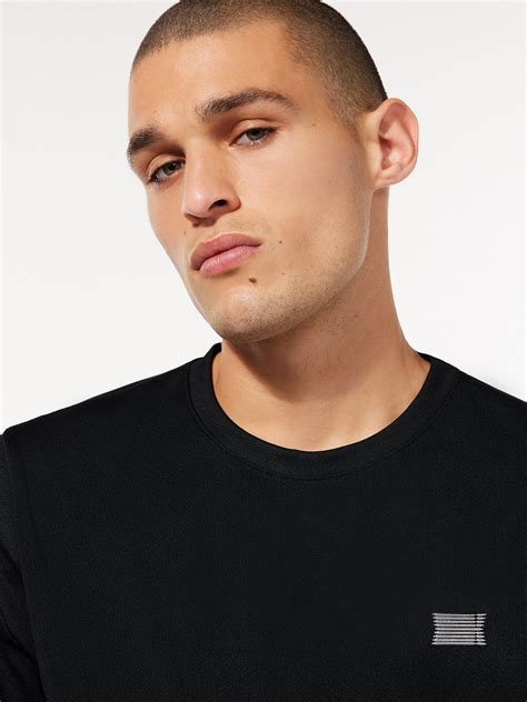 Breakout Base Layer Tee In Black Savage X Fenty Uk United Kingdom