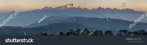 201 Kanchenjungha 이미지 스톡 사진 및 벡터 Shutterstock