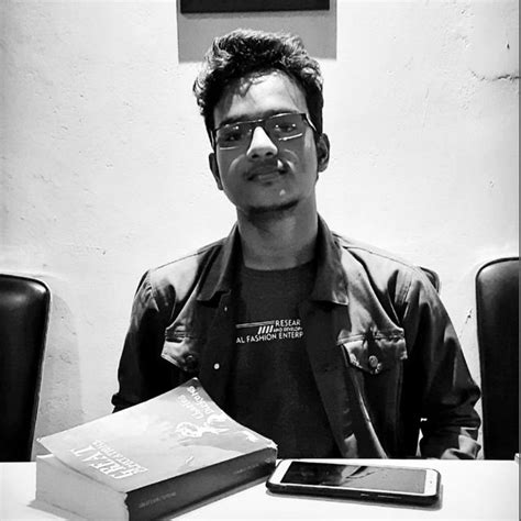 ~ 𝚂 𝚄 𝙱 𝙷 𝙰 𝙼 Subham09 On Threads