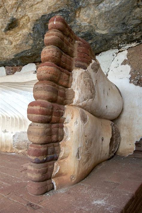 The Feet Of The 48 Foot Long Sleeping Buddha Statue At The Pidurangala