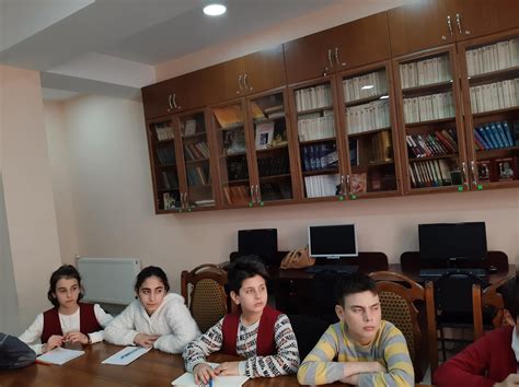 ცისფერყანწელები ტიციან ტაბიძე
