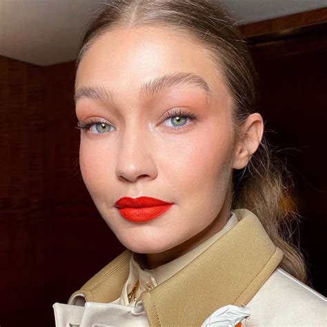 Combinações Com Batom Vermelho Sombra Blush E Cabelo Dia De Beauté