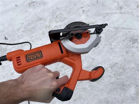Recenze ruční pily Black & Decker BES510: Skvělá na drobné práce