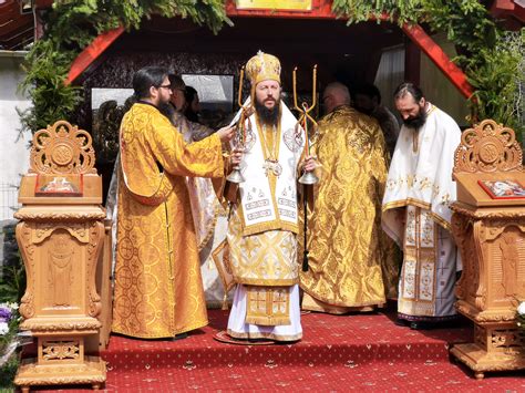 Gânduri în zi de hram la Schitul Sfântul Ioan Iacob și Sf Mc Alexandra Sunători