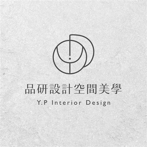 設計師親自帶你走進這精心打造的空間 ——————— 永康之居 質感現代宅 Vol2 黑灰白的設計語彙再次延伸， 主牆灰色、電視櫃黑色，連房間