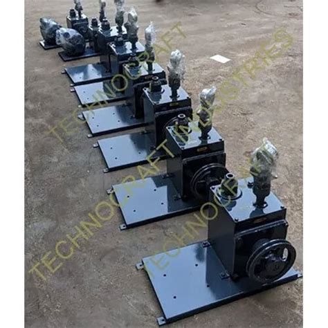 Rotary Vane Vacuum Pump At 2950000 Inr In Ahmedabad Technocraft