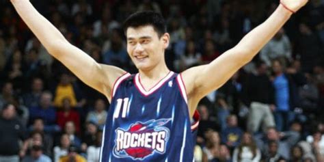 姚明生涯十佳球扣大本扇甜瓜 最后1个太心酸手机新浪网