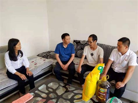 黔西市永燊乡：走访慰问送关怀 情暖退役军人心许君友