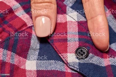 패브릭 패턴의 매크로 사진 분야의 얕은 깊이와 섬유 의류의 클로즈업 가까운에 대한 스톡 사진 및 기타 이미지 가까운 겨울 공예 Istock