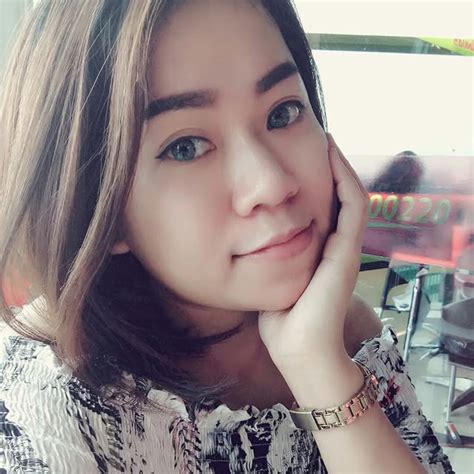 Inas Fidah Inasfidah • Threads Say More