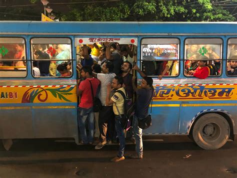Man Injured After Falling From Bus In Calcutta Telegraph India