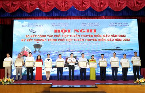 Tổng công ty Tân Cảng Sài Gòn Sơ kết công tác phối hợp tuyên truyền