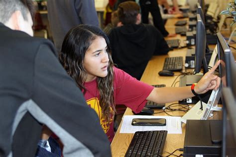 Hour Of Code Brings Fourth Graders To High School For Coding Activities