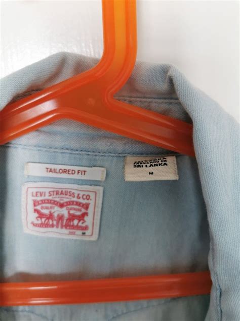 Levi S Denim Top Women S Fashion Tops Longsleeves On Carousell