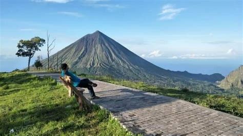 90 Gunung Tertinggi Di Ntt