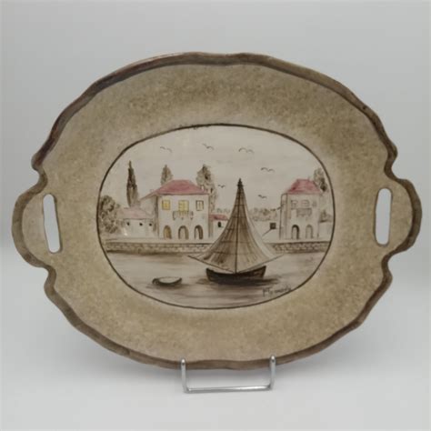 Κεραμική πιατέλα Διπλούς Πέλεκυς