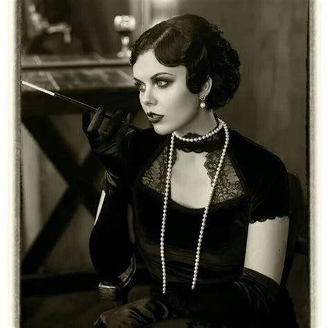 Pin By Amy Wagner On Hair Vintage Hairstyles 1920s Women Vintage Bangs