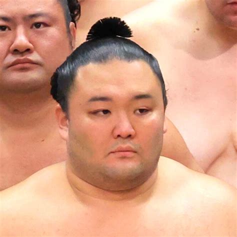 朝乃山が剣翔を寄り切り白星締め 9場所ぶり再入幕の土俵は12勝夏場所千秋楽 スポーツ報知