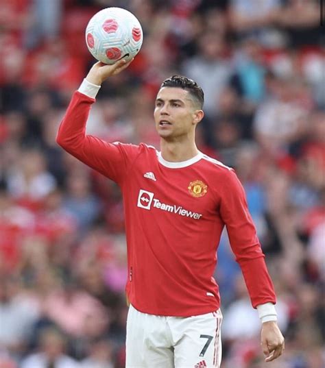 Manchester United Anuncia Saída De Cristiano Ronaldo