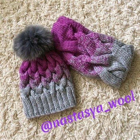 Шапка с помпонами вязаная на заказ