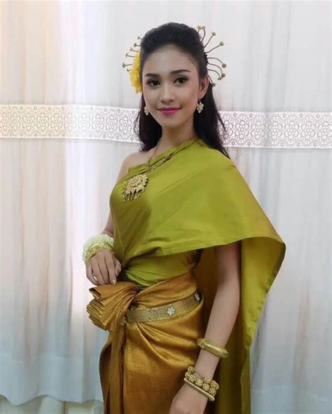 Beautiful Khmer Girl In Cambodia Traditional Costume She Smile And