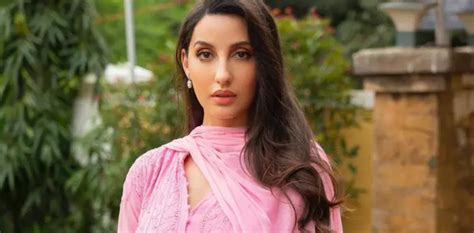 नोरा फतेही डीपफेक वीडियो हुआ वायरल Nora Fatehi Deepfake Video Viral