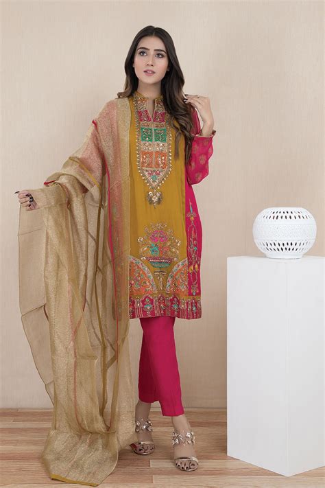 Latest Winter Fashion In Pakistan