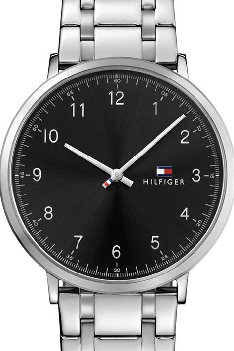 Tommy Hilfiger, Часовник James с метална верижка, Сребрист - eMAG.bg
