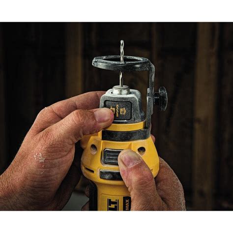 Dewalt Dck263d2 20v Max 14 Inch Brushless Screwgun And Cut Out Tool Combo