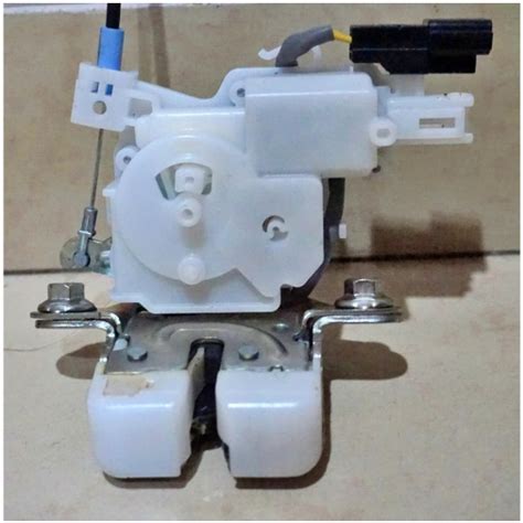 Jual DOOR LOCK MEKANISME KUNCI PINTU BAGASI BELAKANG BACKDOOR TOYOTA CALYA DAIHATSU SIGRA