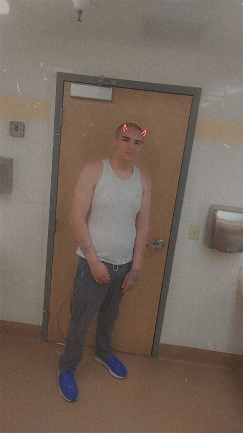 Hmu Im 18 6 Foot 5 Rolderwomenforyounger