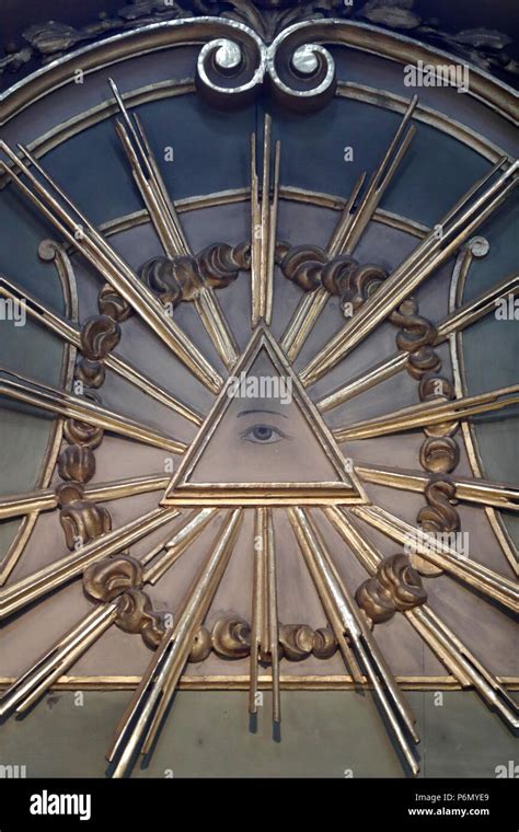 Oeil De Dieu Qui Voit Tout Banque De Photographies Et Dimages à Haute