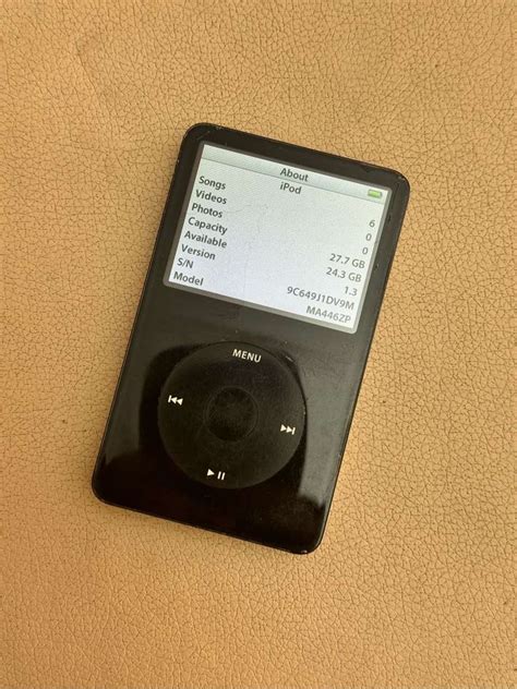 Apple Ipods Apple Ipod Classic 5th Generation Black Ma446zp 30gb