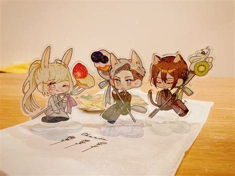 たくみ On Twitter 見て！！！！！！！もかさん Nemsousaku からえっこく自陣のアクスタもらった ラメラメ 可愛い