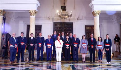 Cuántos son los ministros del Perú 2023 y con cuántos trabaja la