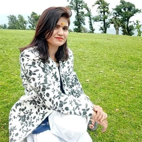 Poonam Rawat Ra Poonamrana Rwt • Threads Say More
