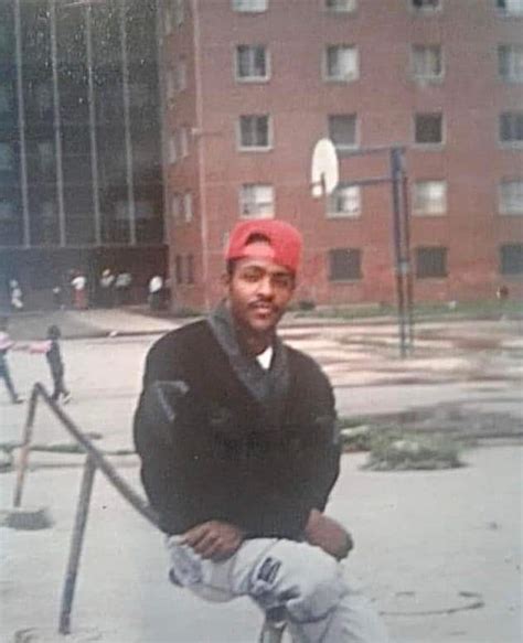 1000001400 Chicago Gang History