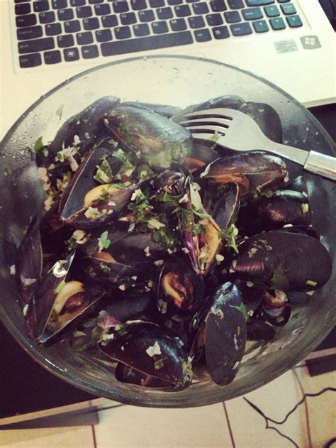 白葡萄酒煮青口简单到爆的做法 菜谱 豆果美食