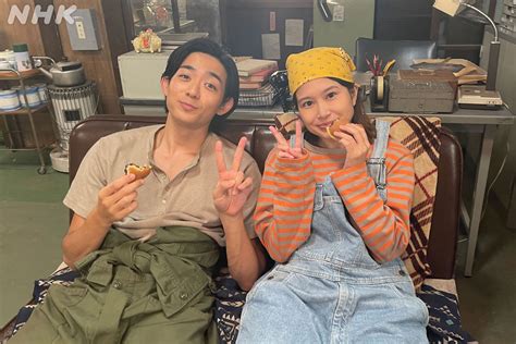 連続テレビ小説「ちむどんどん」 On Twitter ˗ˏˋ ちむどんフォト 📷 ˎˊ˗ どら焼きを片手に持った、賢秀と清恵の2ショット