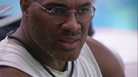 Fred Nicácio chora ao falar sobre o jogo do BBB 23 Tudo indo por água abaixo dentro da casa