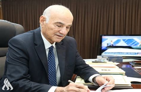 وزير الموارد المائية يصادق على إجراءات تعيين العقود في الوزارة وكالة